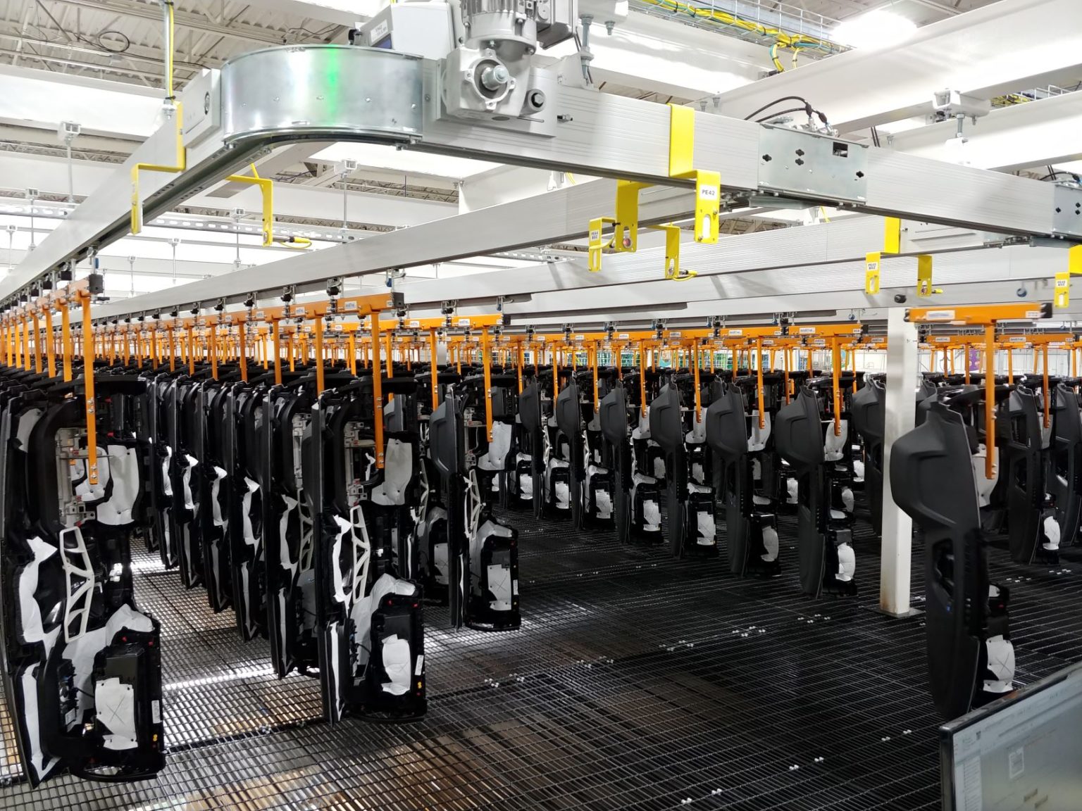 IntelliTrak Overhead Conveyor Systems - Material Handling